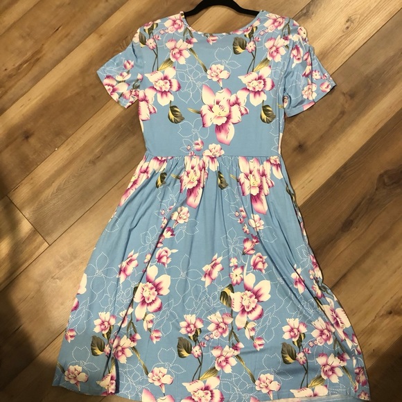 Db Moon | Dresses | Nwt D B Moon Floral Lite Blue Dress Size M | Poshmark